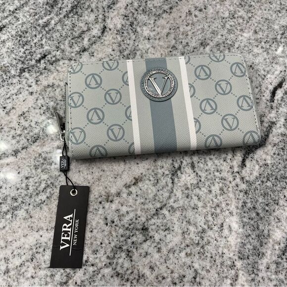 Vera New York | Bags | Nwt Vera New Yorksignature Zip Around Wallet In ...